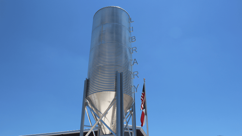 Hondo Library Water Tank Sign - Water Storage Tanks, Inc.