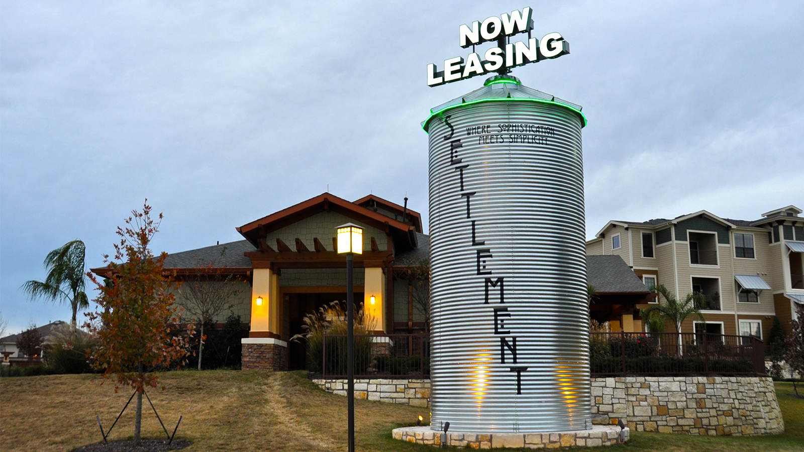 Settlement Apartments Water Tank Sign - Water Storage Tanks, Inc.