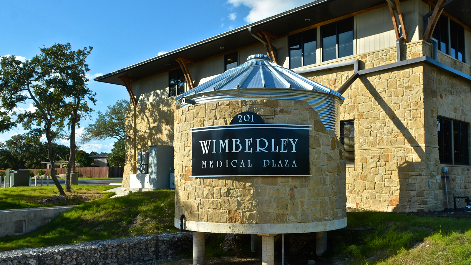 Wimberley Medical Plaza Water Tank Sign – Water Storage Tanks, Inc.